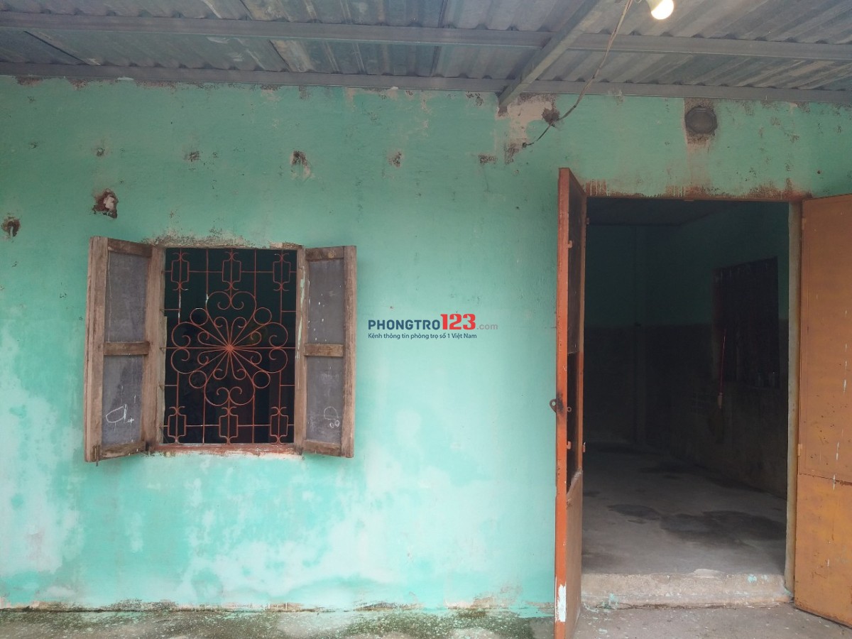 Cho thuê nhà trọ 70m2, gần chợ, bệnh viện, thích hợp ở gia đình ...