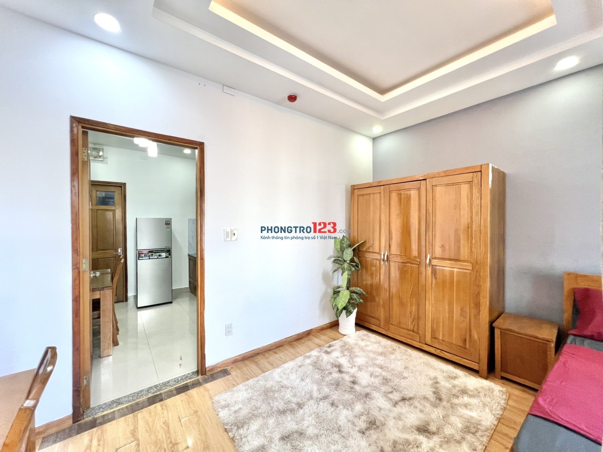 PHÒNG TÁCH BẾP BAN CÔNG GẦN CV HOÀNG VĂN THỤ - 700369 - Phongtro123.com